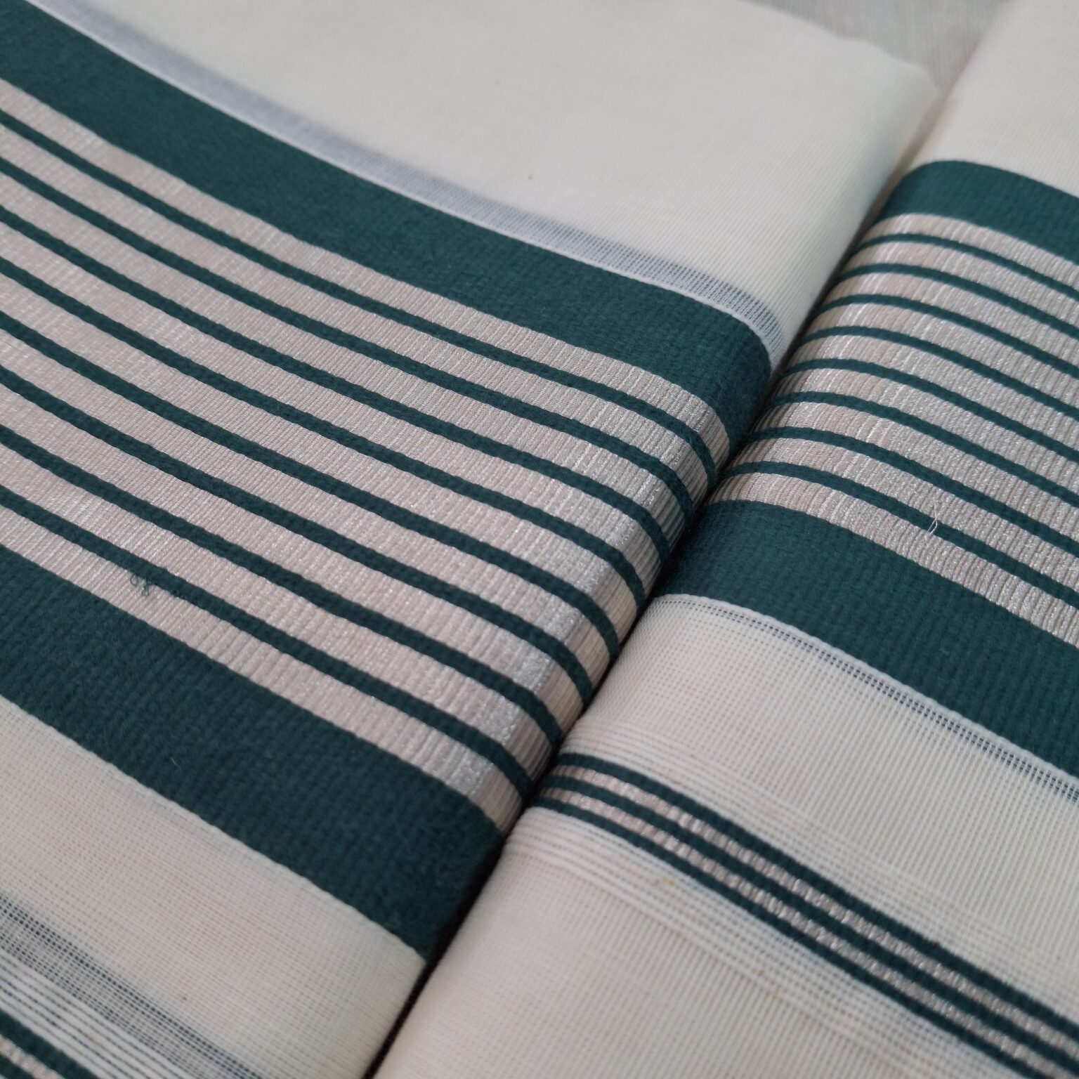 Kerala Handloom Set Mundu with Multicolor Borders (20) - weaveskart ...